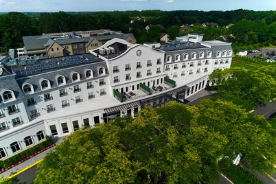 Chateau Grande Hotel