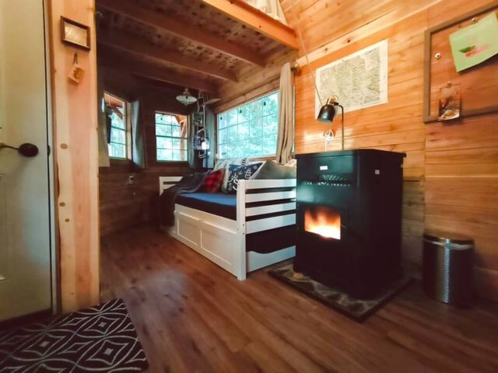 Cabin In The Cedars.close To Lake,town & Mountain - Hope, ID