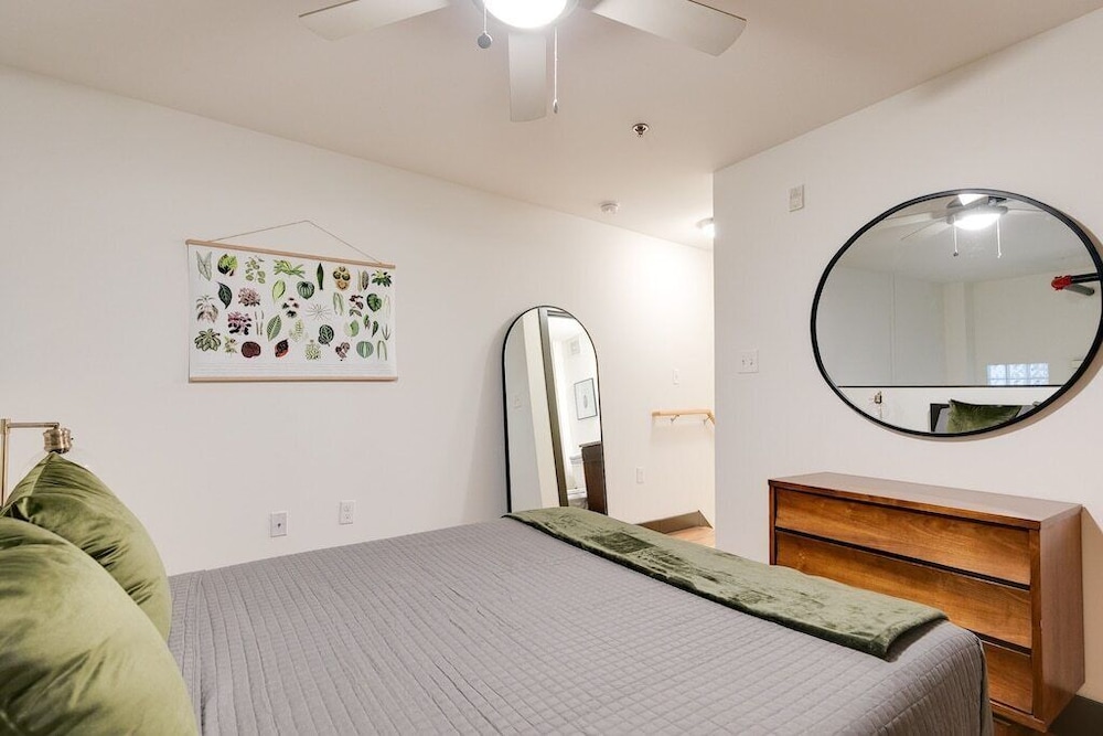 Lovely 1-bedroom Loft With Free Parking And Wifi - Richmond, VA