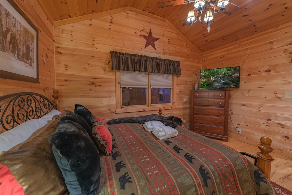Saddle Lodge - Blue Ridge, Ga - Blue Ridge, GA
