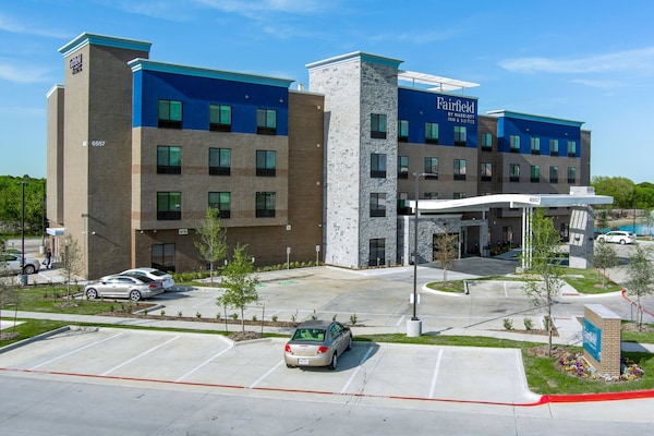Fairfield Inn & Suites By Marriott Corinth South Denton Area - 劉易斯維爾