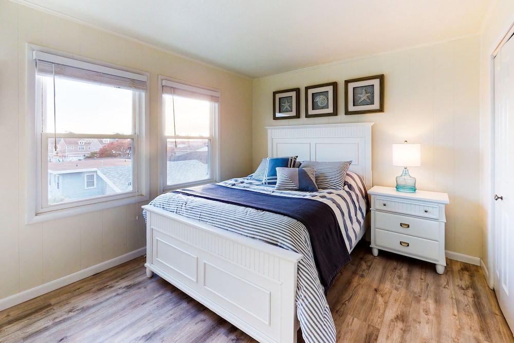 Beautiful Suite Between Bay & Beach W/ Access To Pool, Private W/d, & Central Ac - Ocean City Beach, MD
