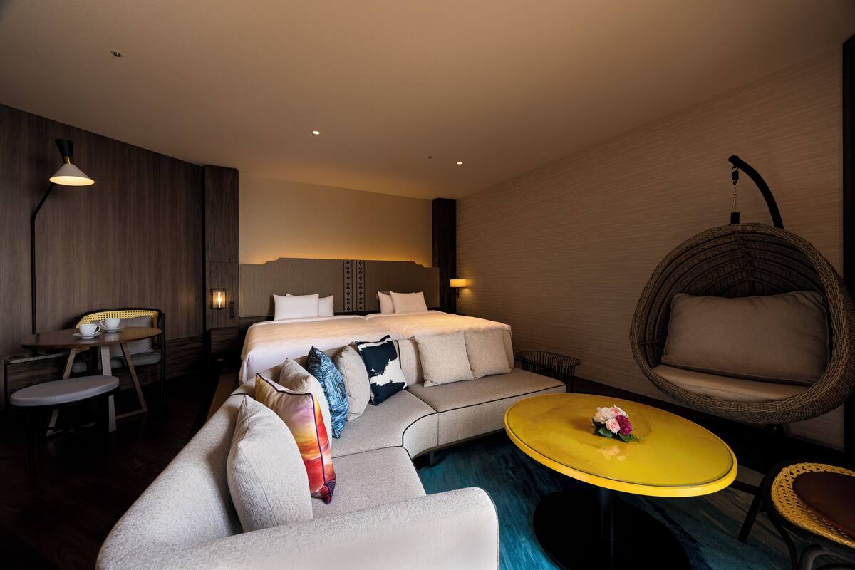 Quarto Twin Premium, não fumadores (With Club Pool & Lounge Access) | Roupa de alta qualidade, edredões de penas, cofre no quarto 