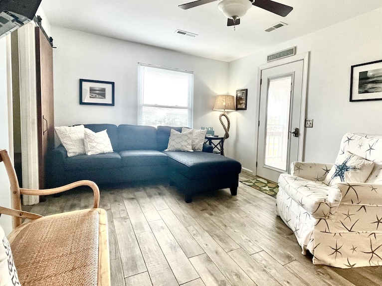 #208 "Sandy Schus" 1 Bd + Sleeper, Modern,pool - 이슬 오브 팜스