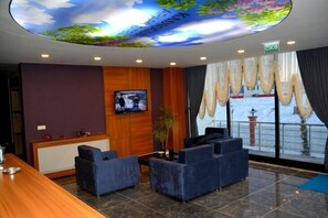 Apartamento Standard | Sala de estar