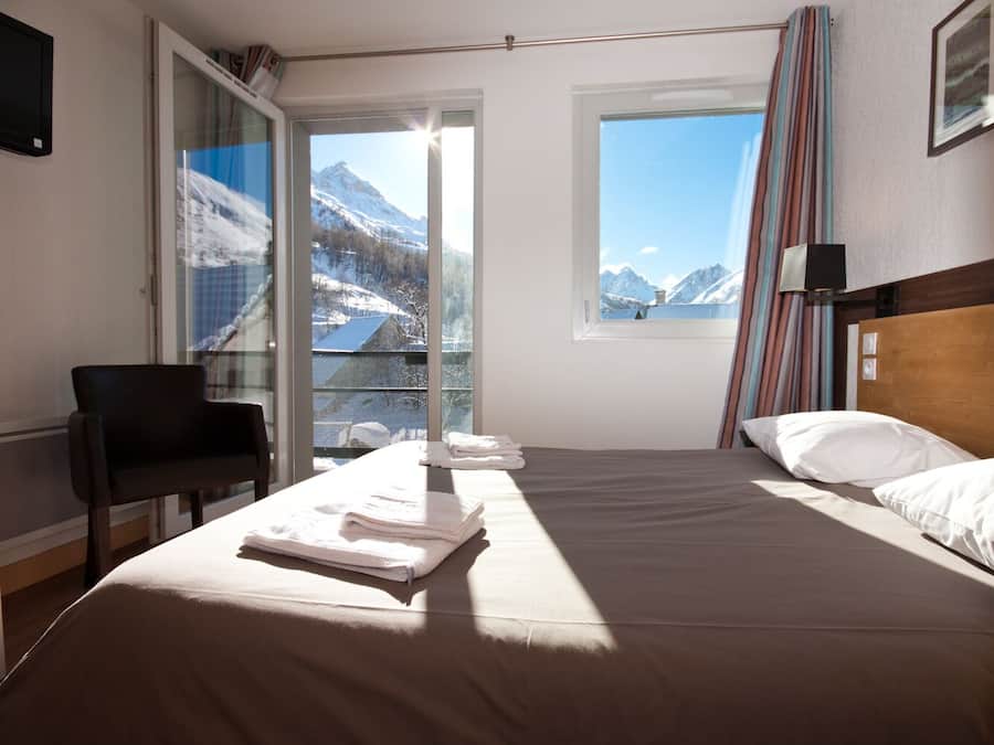 Quarto casal ou duplo | Wi-Fi de cortesia, roupa de cama