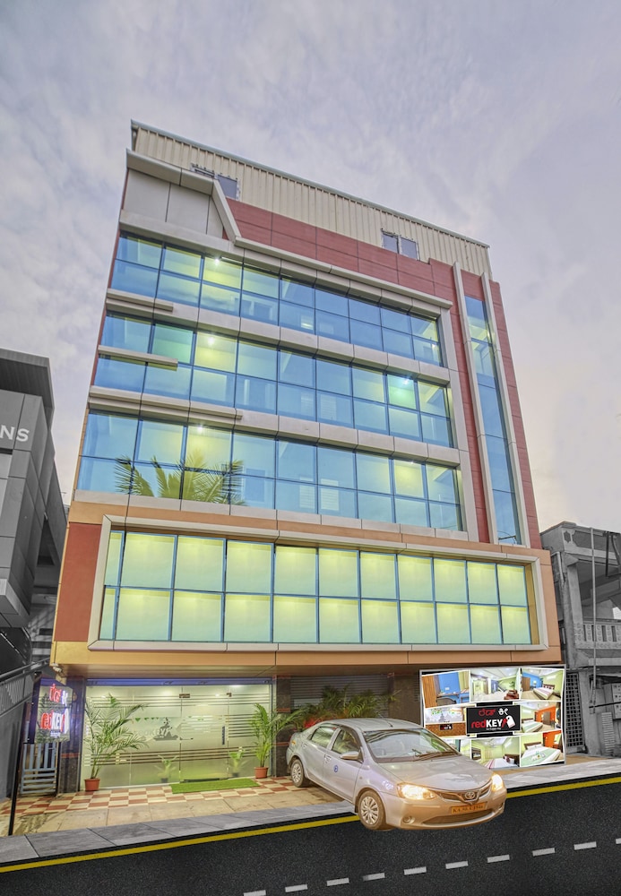 Red Key Airport Transit Hotel Bangalore - Bangalore