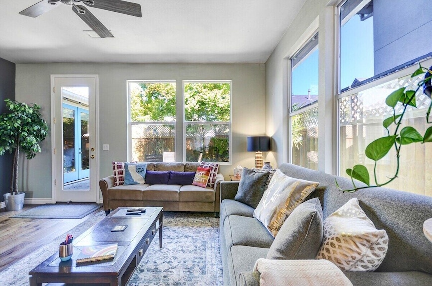 Charming Wine Country Getaway: Cozy Hot Tub, Bbq, & Mini Golf Fun - Rohnert Park, CA