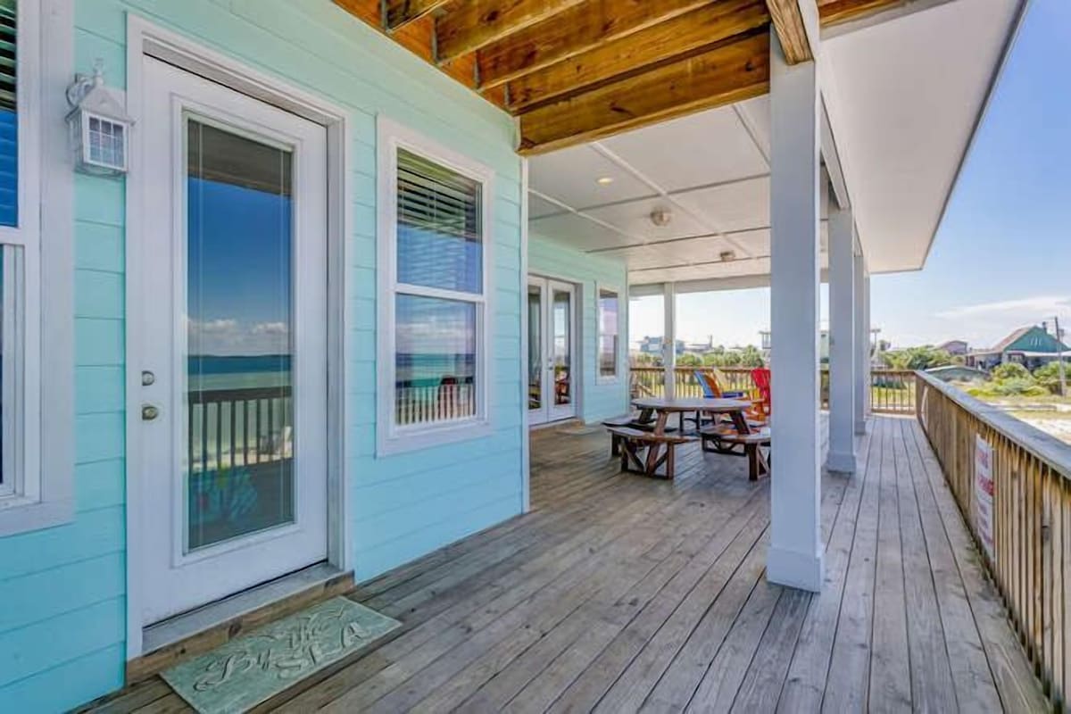 Baywatch - Waterfront Beach Home - Sleeps 30 - Private Pool Reviews ...