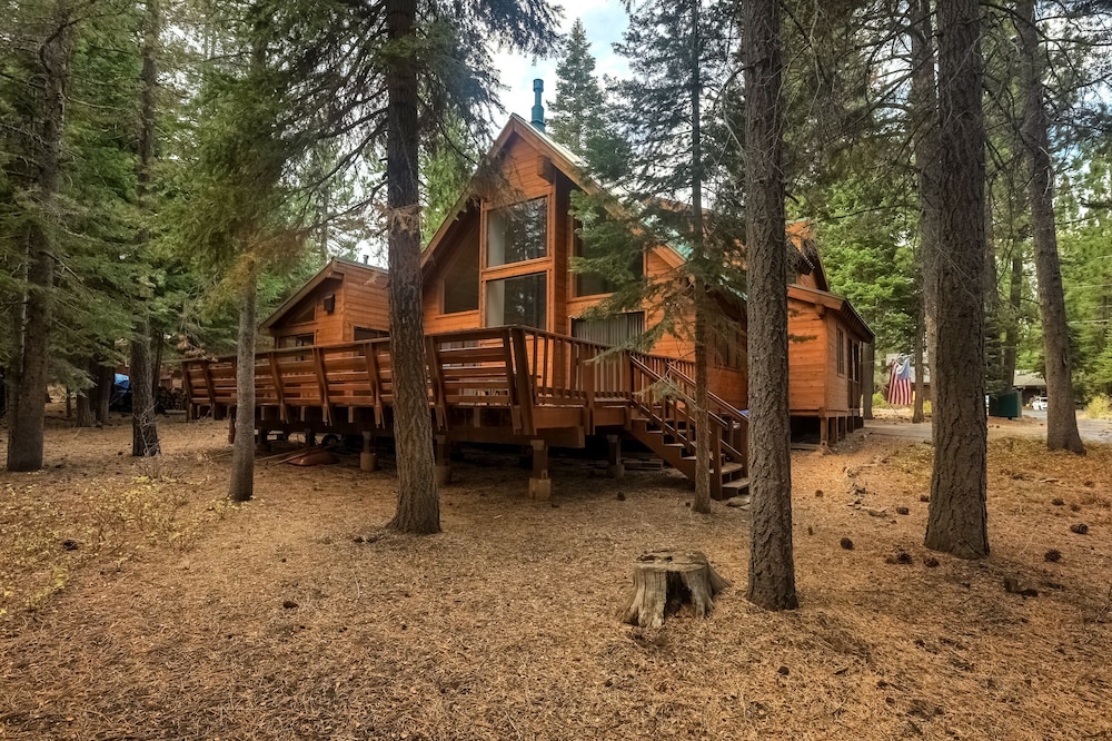 Serenity At Tahoe Donner | Peaceful, Close To Ski & Lake - Truckee, CA