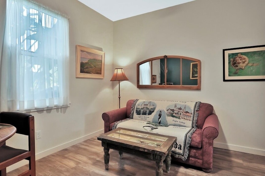 Tranquil Guest Suite In Paradise With Private Pool Walking Distance To Town\n - Anastasia State Park, St. Augustine