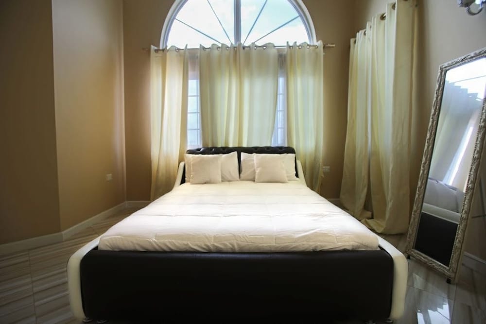 The Best 2 Bedrooms Townhouse In Montego Bay! - Montego Bay