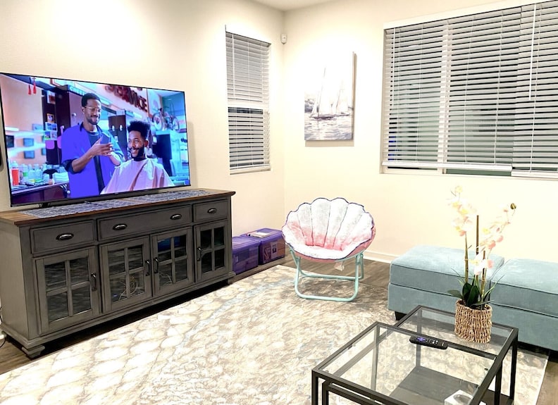 North La Spacious/family-friendly New Home With 5 Bedrooms, 3 Baths, 6 Beds - Los Angeles