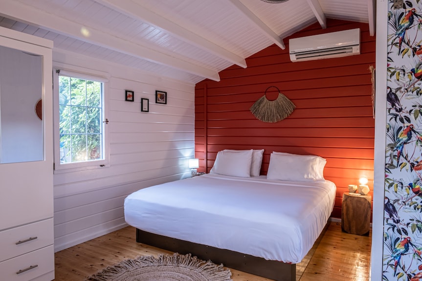 Red Oasis At Otro Curaçao In Historic Otrobanda - Caribbean