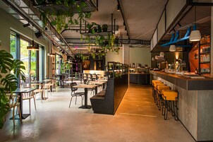 Pequenos-almoços, almoços e jantares servidos 