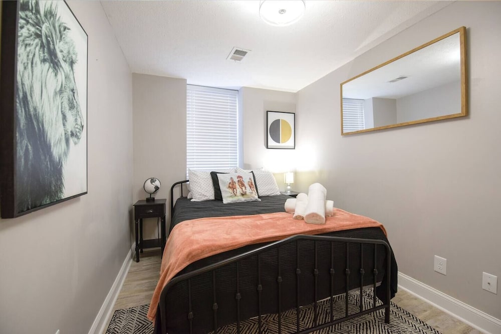 The Julep House Nulu ~ Gorgeous 3 Br Prime Spot - Sapporo