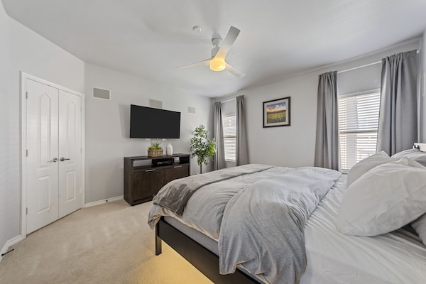Luxury Smart Townhome At Shops @Legacy - Plano, TX