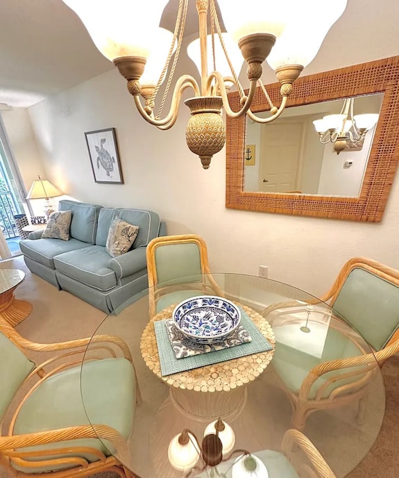 Resort Style ️ Residence Retreat! Centrally Located!! - Fort Myers, FL