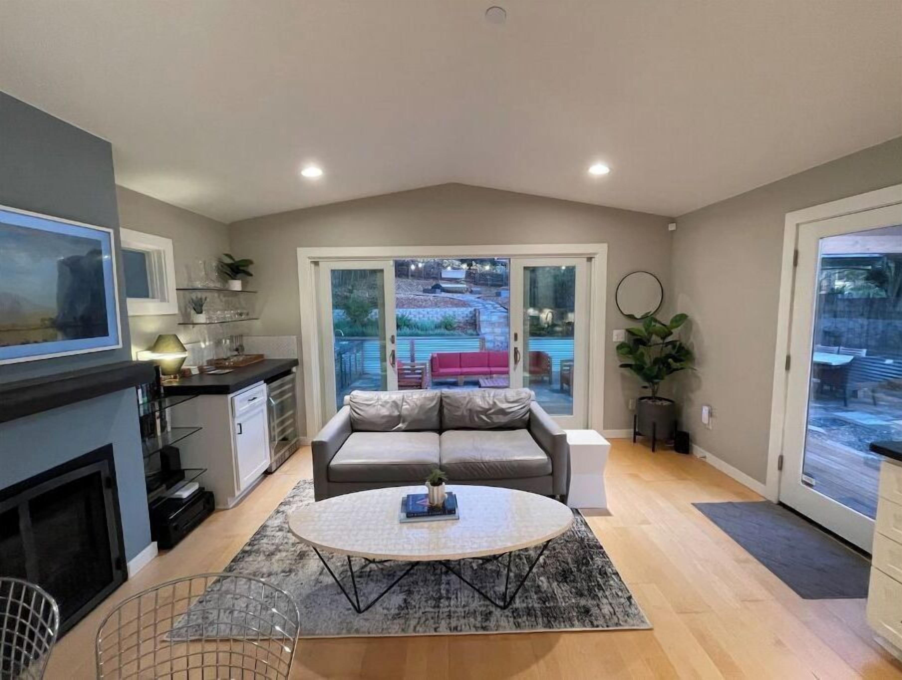 Sonoma Valley Bungalow Retreat With Pool - Napa Valley, CA