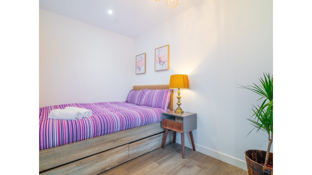 Outstanding Vintage Apartment /Parking Available - Sheffield, UK