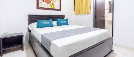 Quarto Duplo | Roupa hipoalergénica, Wi-fi grátis, roupa de cama fornecida