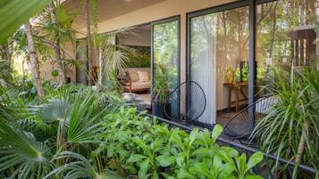 Apartamento de Luxo, 2 quartos, piscina privativa, no rés do chão | Terraço/pátio interior