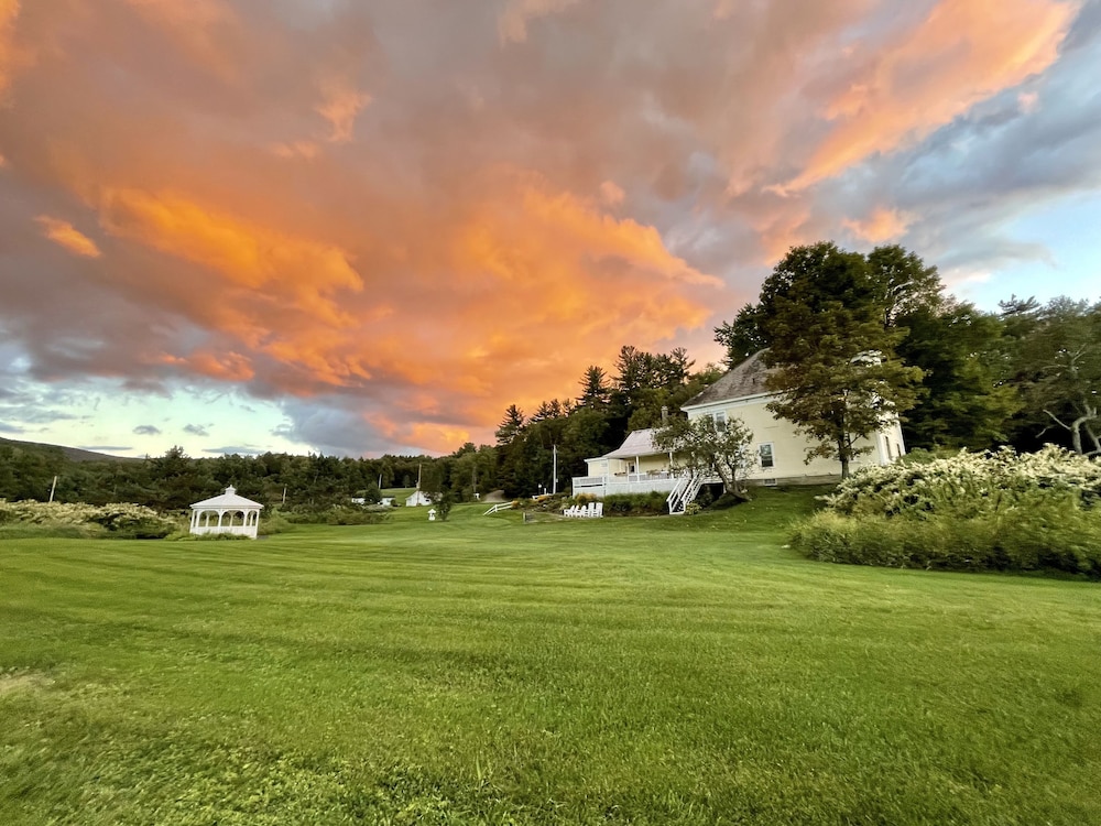 Mad River Inn - Waterbury Village Historic District, VT