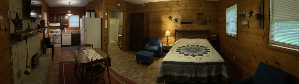 Cabin On The Farm In Rockingham County - Harrisonburg, VA