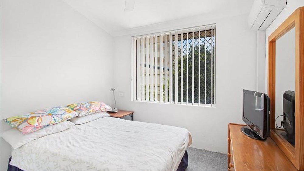 5 The Pines, 4 Messines St - Fingal Bay