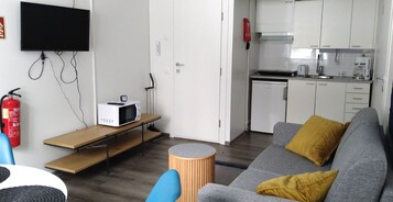 Apartamento standard, 2 quartos, para não fumantes, banheiro privativo | Wi-Fi de cortesia, roupa de cama