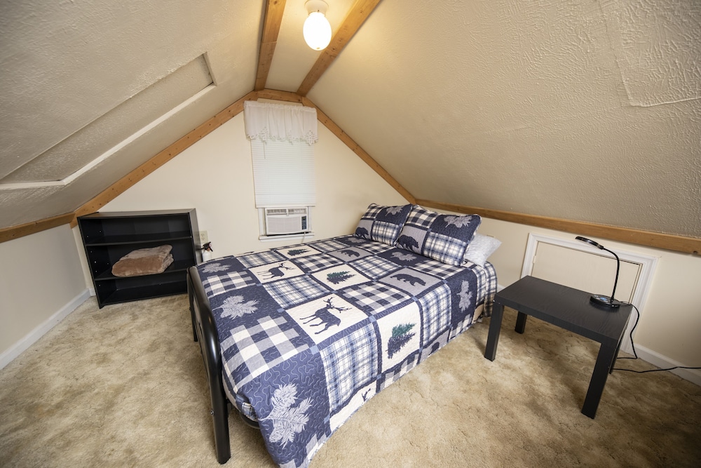 Escape To Your Cozy Luray Cabin, Just A Hop Away From Luray Caverns - Virginia