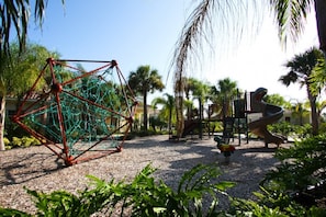 Apartamento (7526 Oakwater) | Exterior