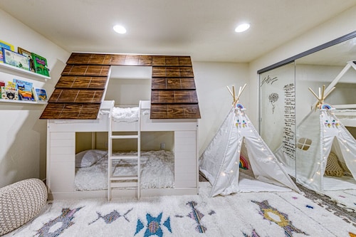 Luxury Mountain Retreat - Port Angeles, Washington