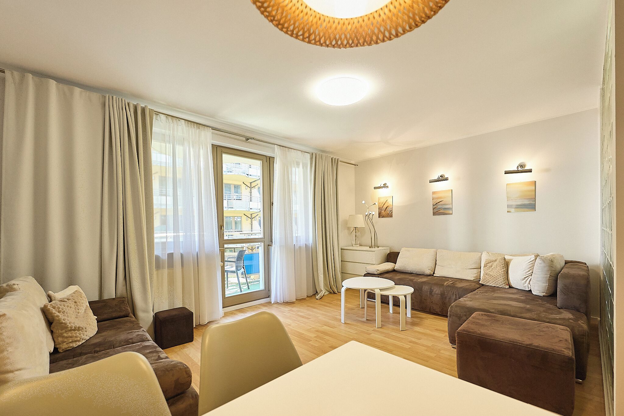 Apartamento Familiar | Ferro/tábua de engomar, Wi-fi grátis, roupa de cama fornecida 