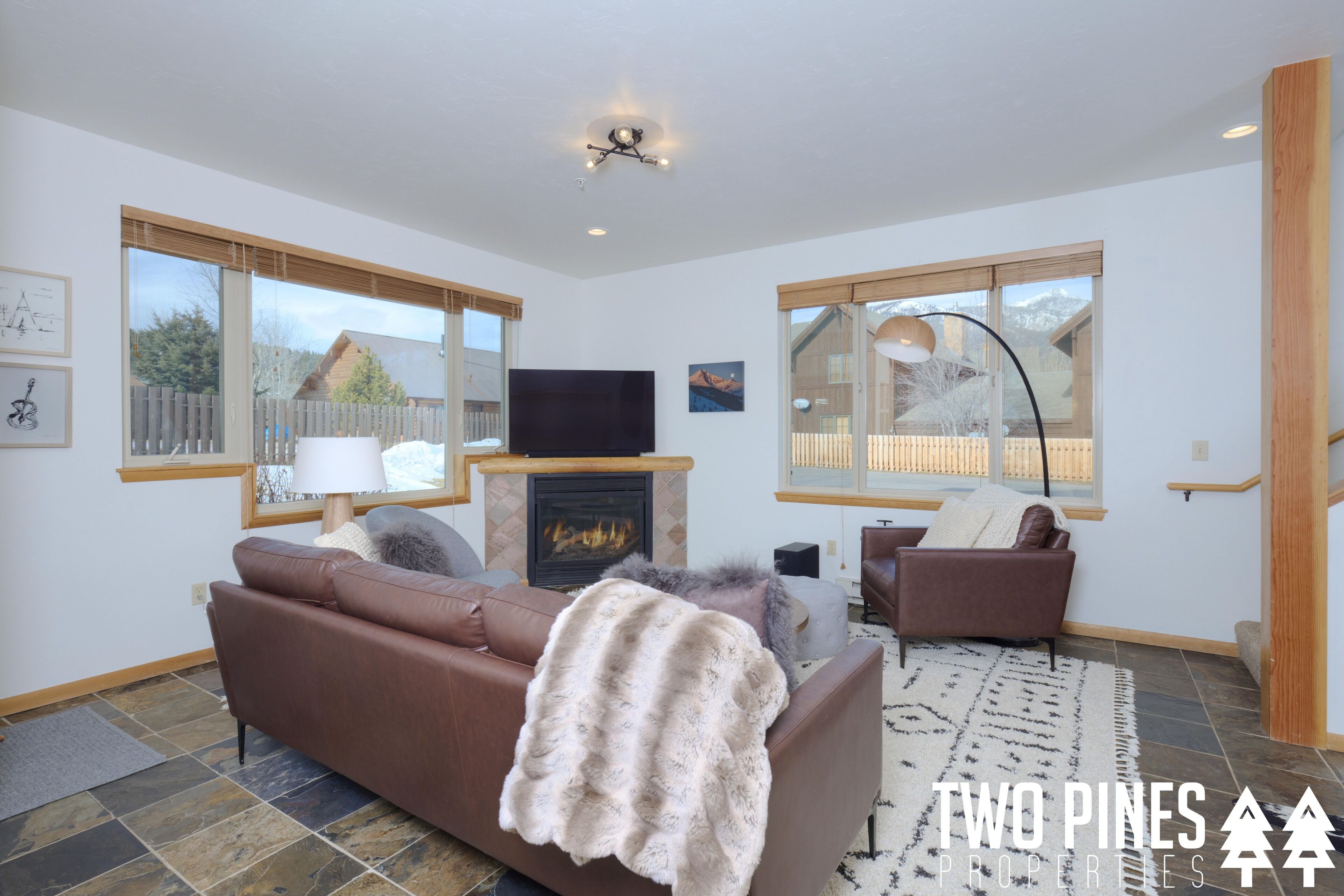 Remodeled Townhome In Town Center W/ Hot Tub - Big Sky