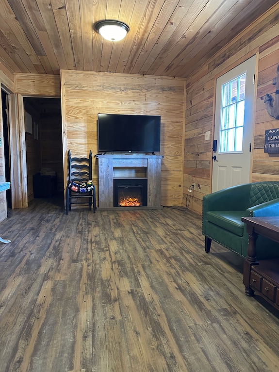 Cabin B At Smith Lake Alabama Cabins - Cullman, AL