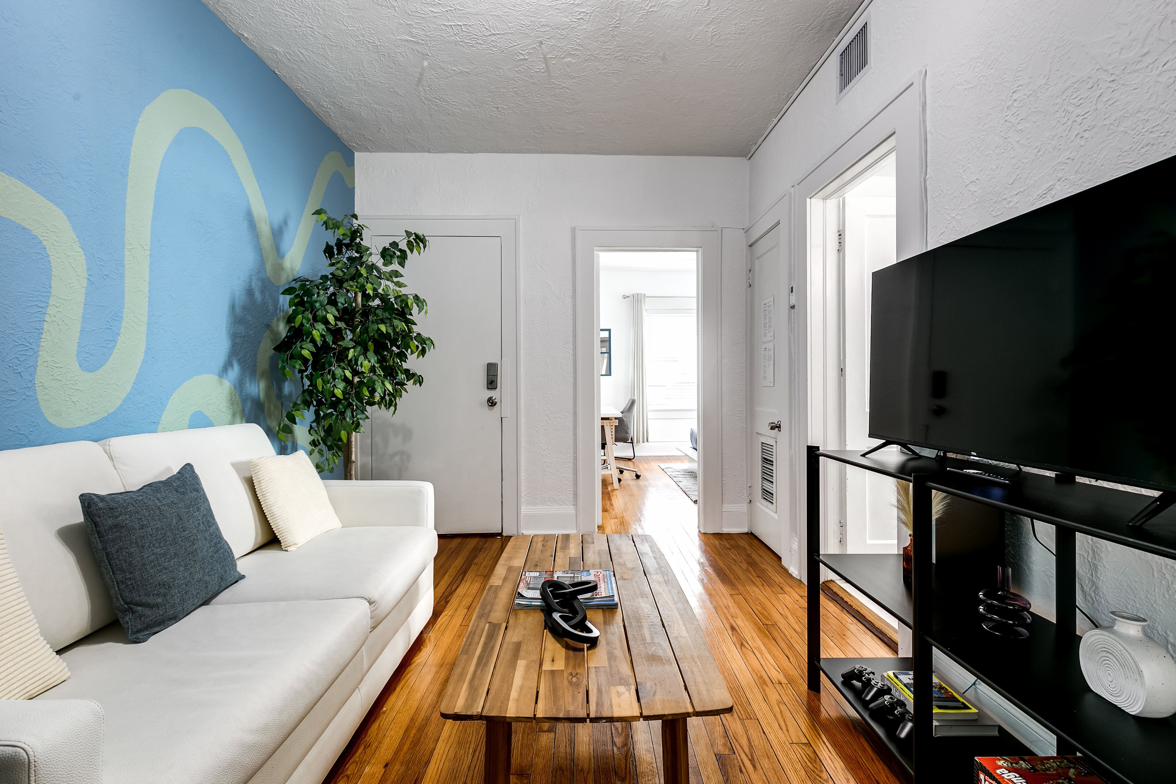 Comfy Little Havana Apt  Centrally Located - Miami, FL