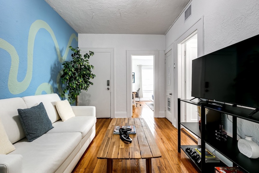 Comfy Little Havana Apt Centrally Located - Miami, FL