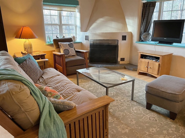 Middle Of Town Close To Everything - Taos, NM