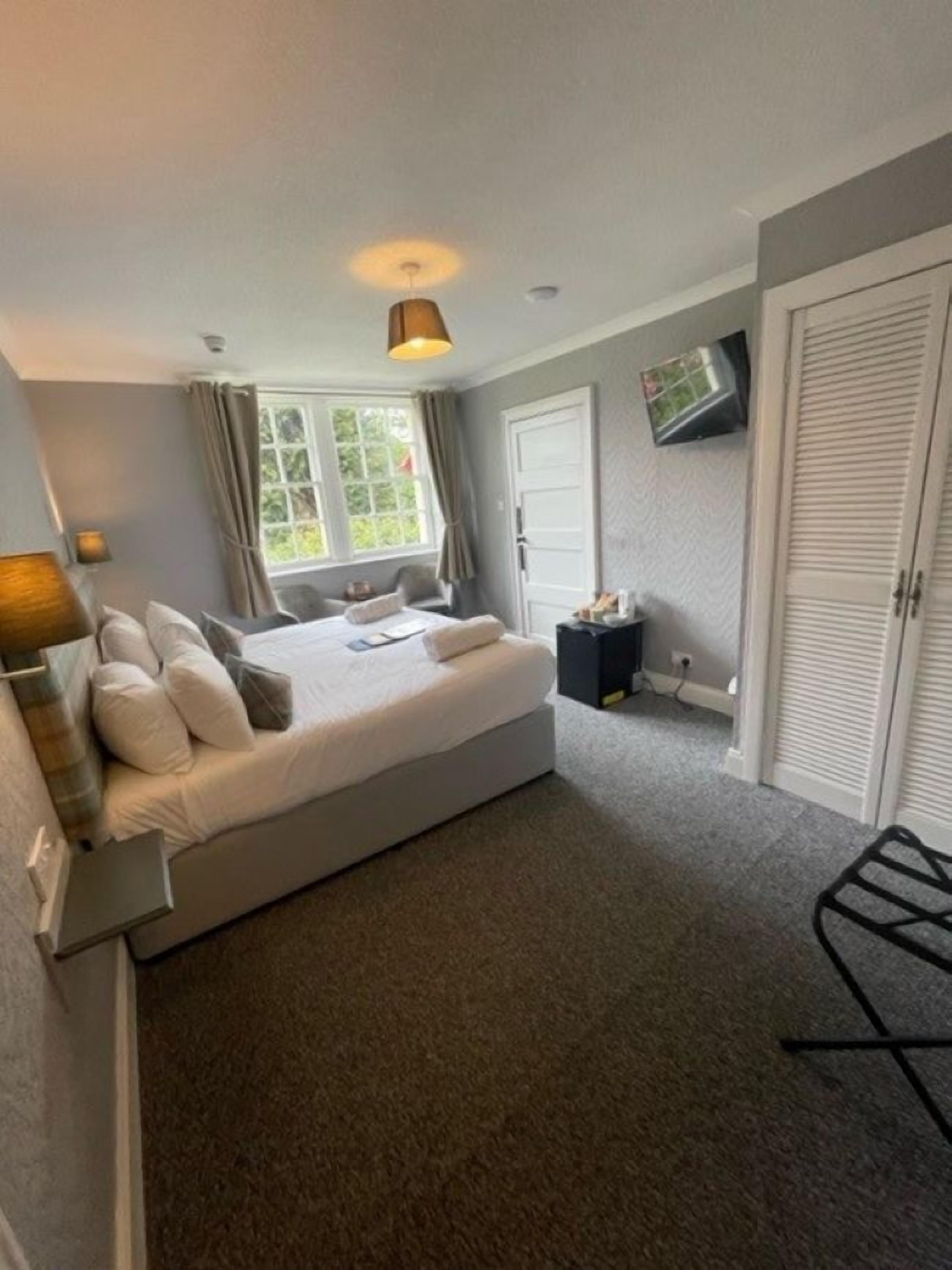 Quarto Duplo ou Twin Standard, não fumadores | Wi-fi grátis 