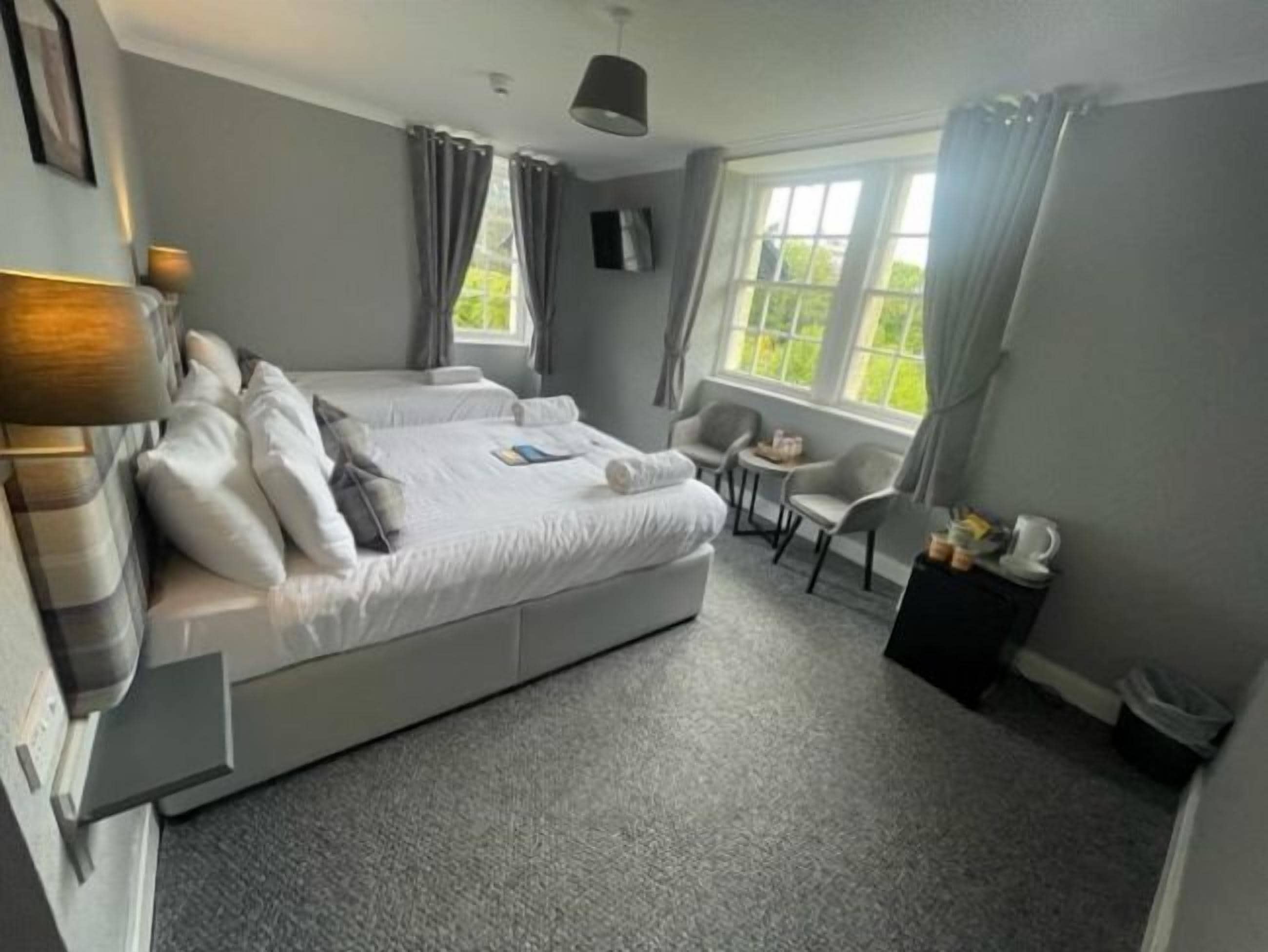 Quarto Triplo Standard, não fumadores | Wi-fi grátis 