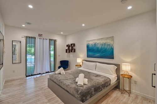 Amazing Villa W/a Ping-pong+fire Pit & Terrace W/tv