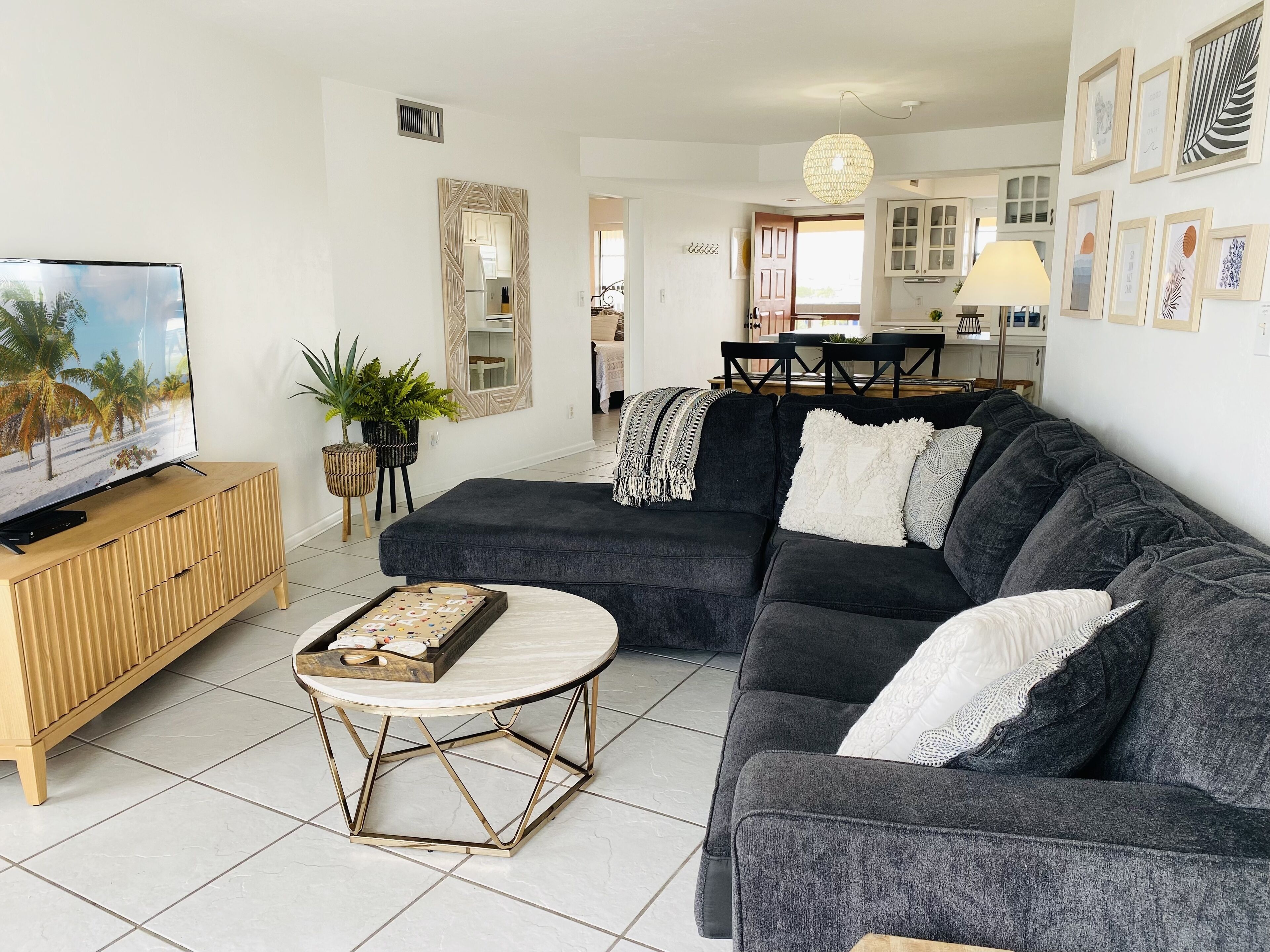 Beautiful & Spacious Two Bedroom Waterfront Condo - Marco Island, FL