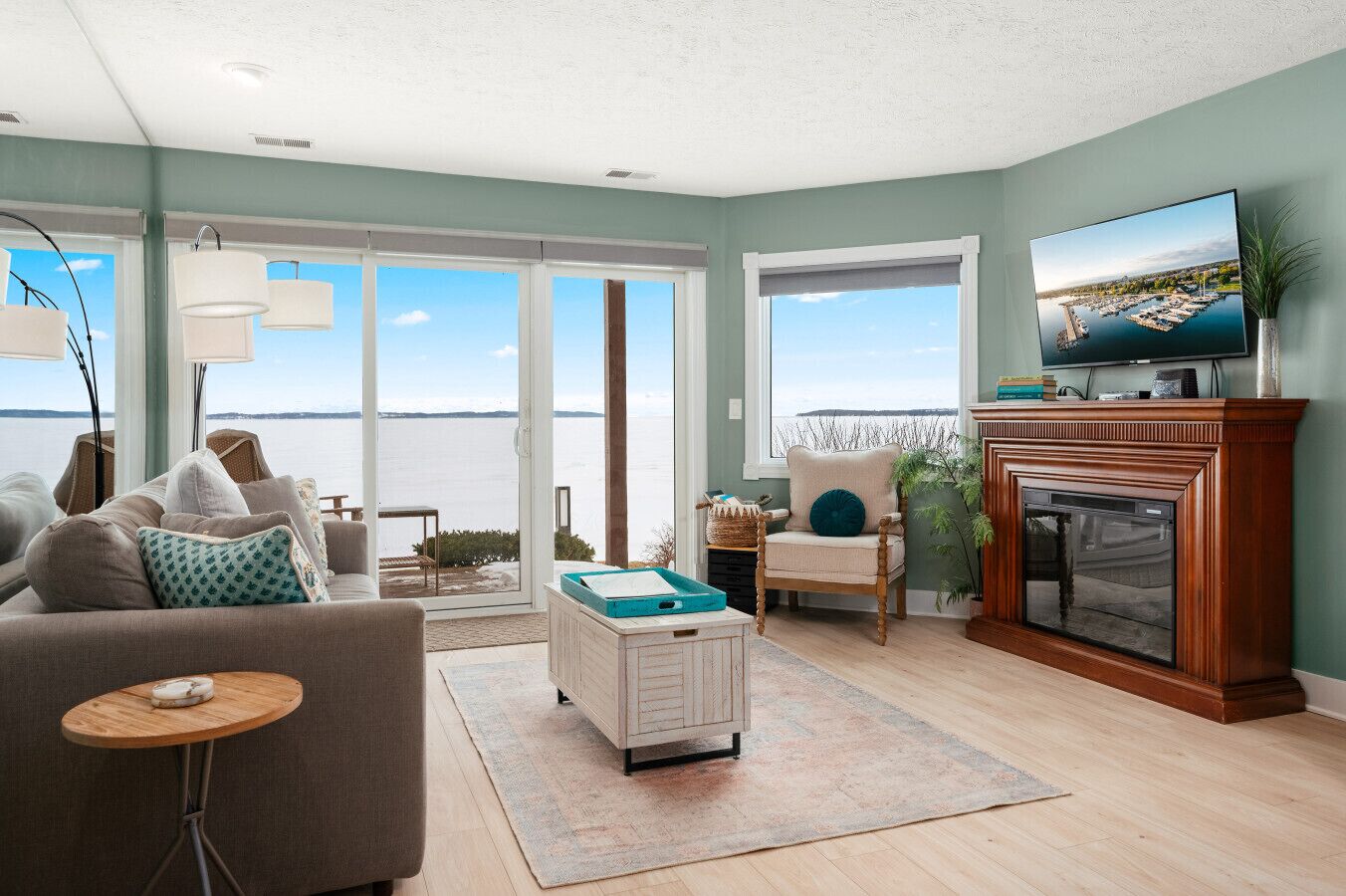 Sauna Beach Haven 106 Direct Beach Access Near Downtown Tart Trail - Traverse City, MI