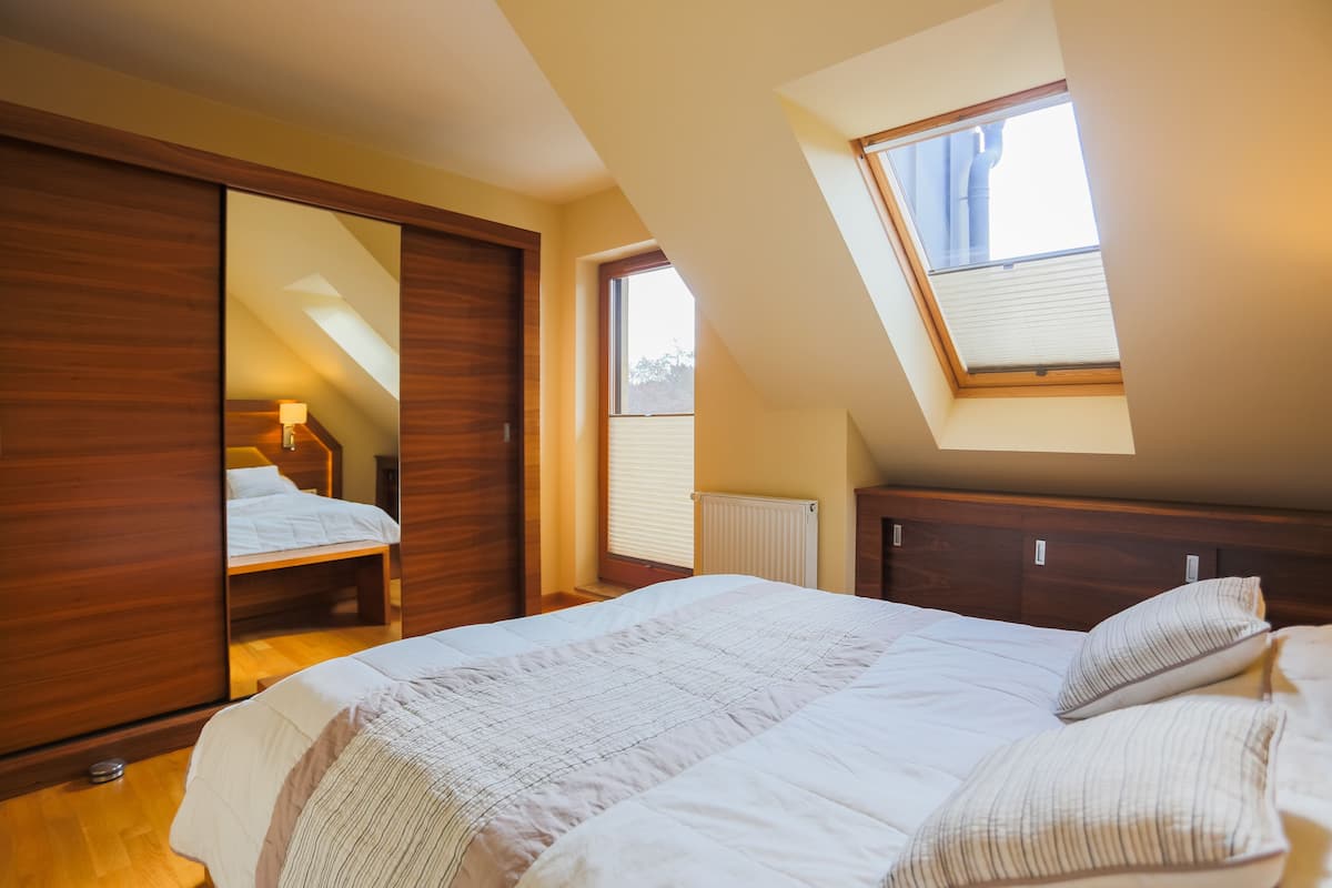 Apartamento básico | 2 quartos, ferros/tábuas de passar roupa, Wi-Fi de cortesia