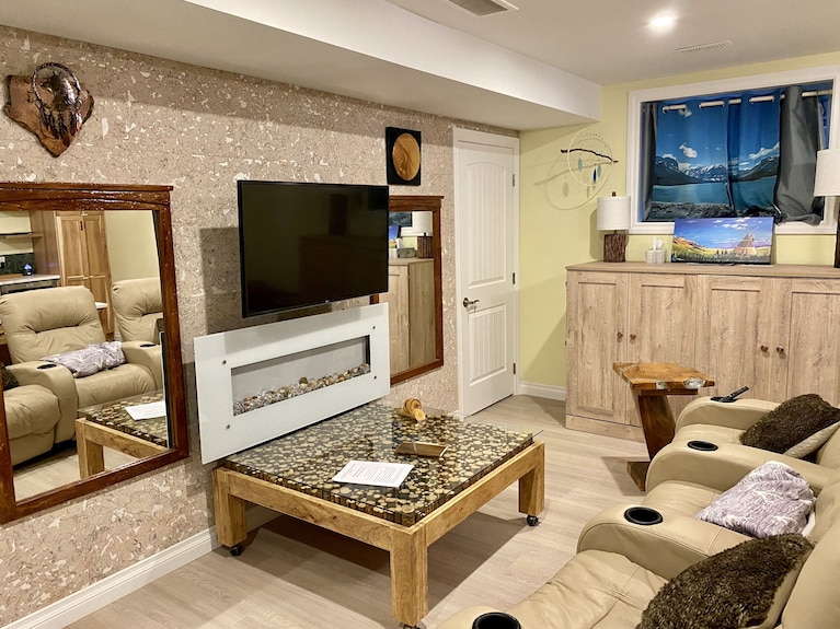 Diamond Mountain Sleep & Spa Suite Retreat & Relax - Black Diamond