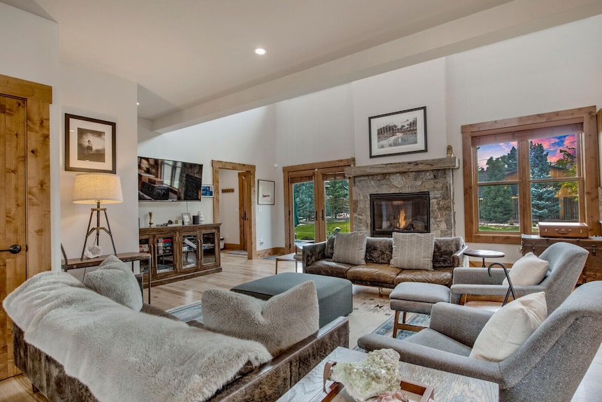 Mountain Lodge Oasis | 6br W/ Hot Tub Near Aspen - Basalt, CO