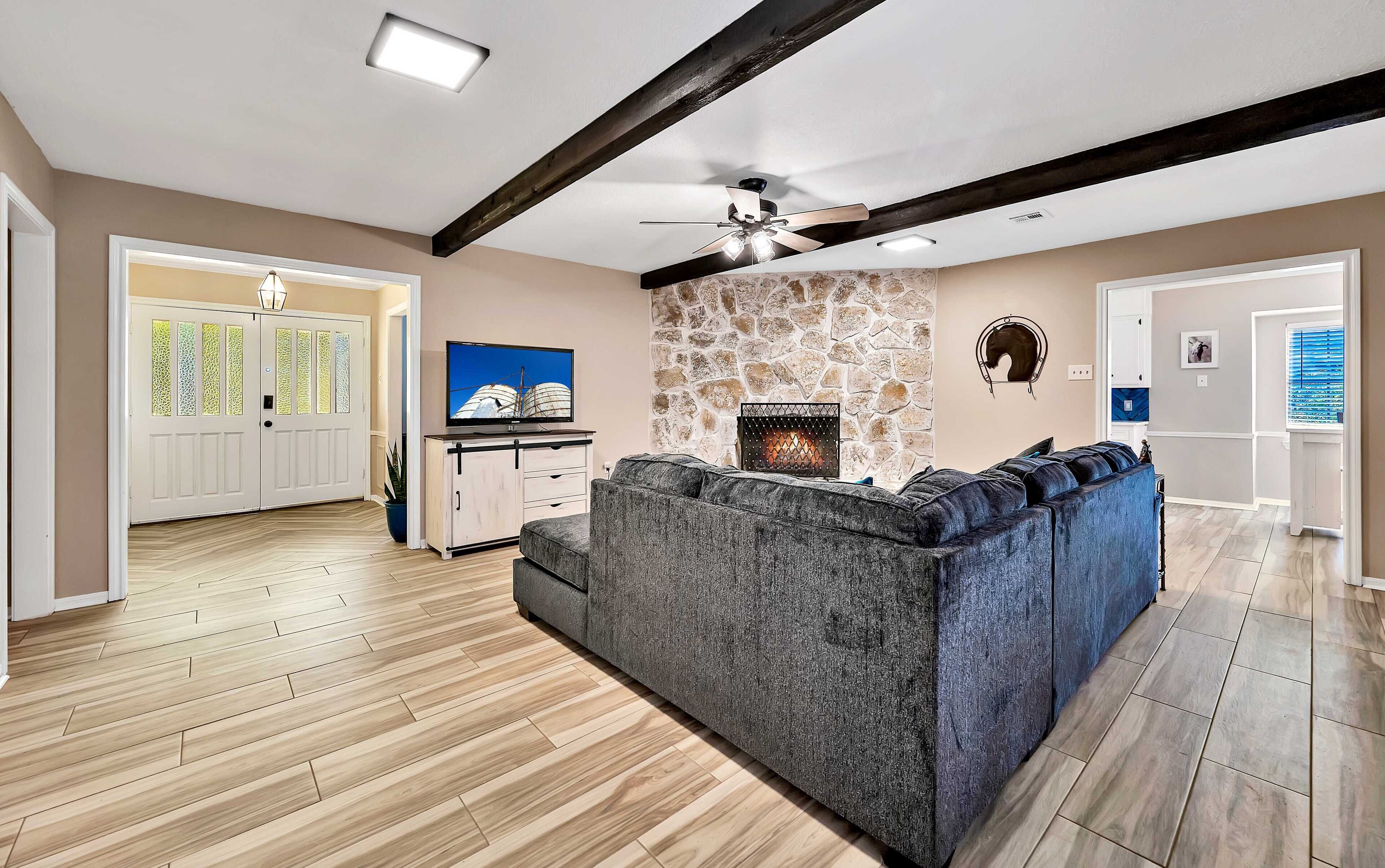 The Cactus Casa Uno - Next To Lake Waco - 15m To Downtown Waco - Pet Friendly - 웨이코