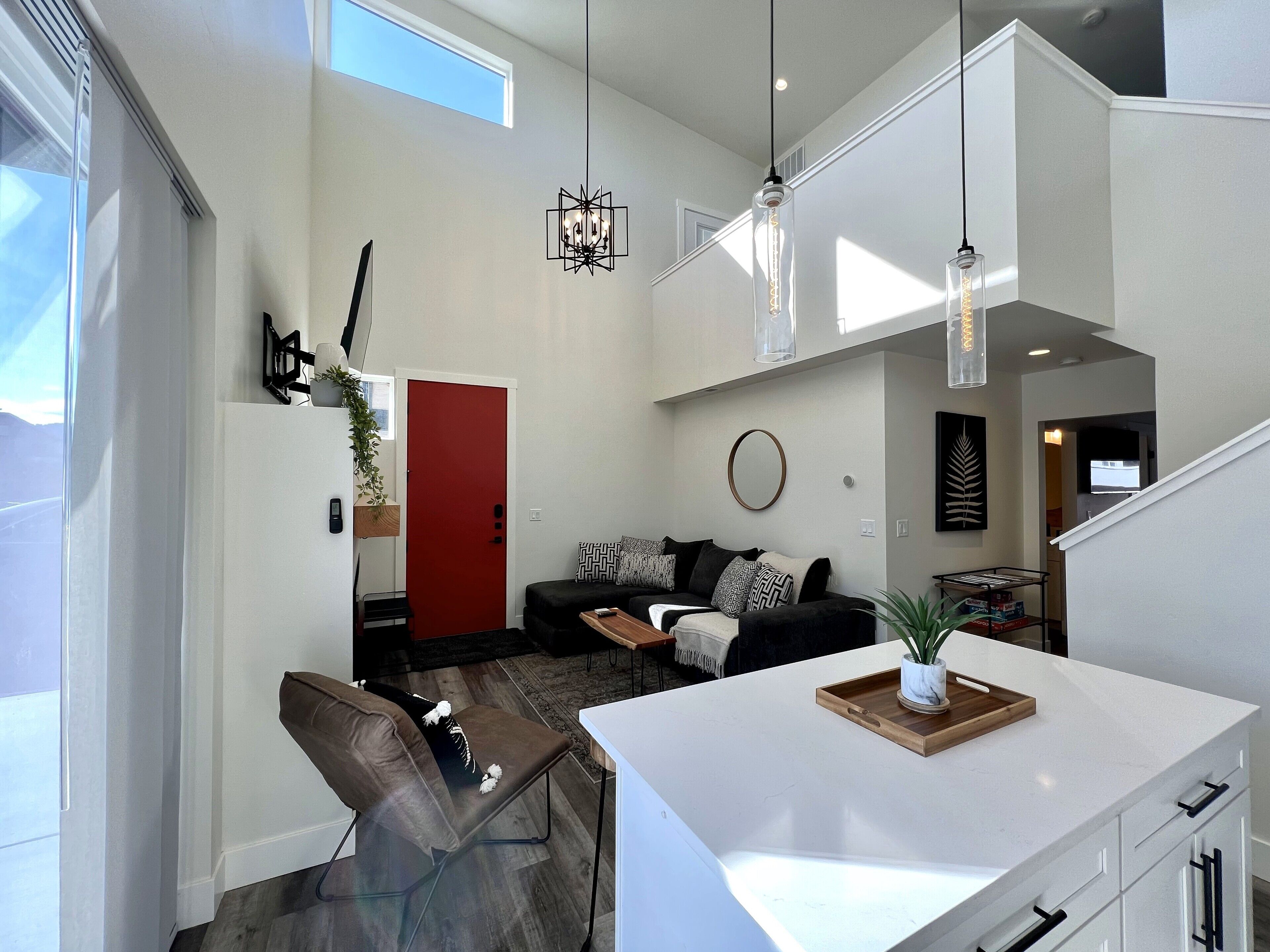 Clubhouse Pool + Hot Tub, 5 Mins To City Beach & Dt Wf, 35 Mins. To Glacier Park - Whitefish, MT