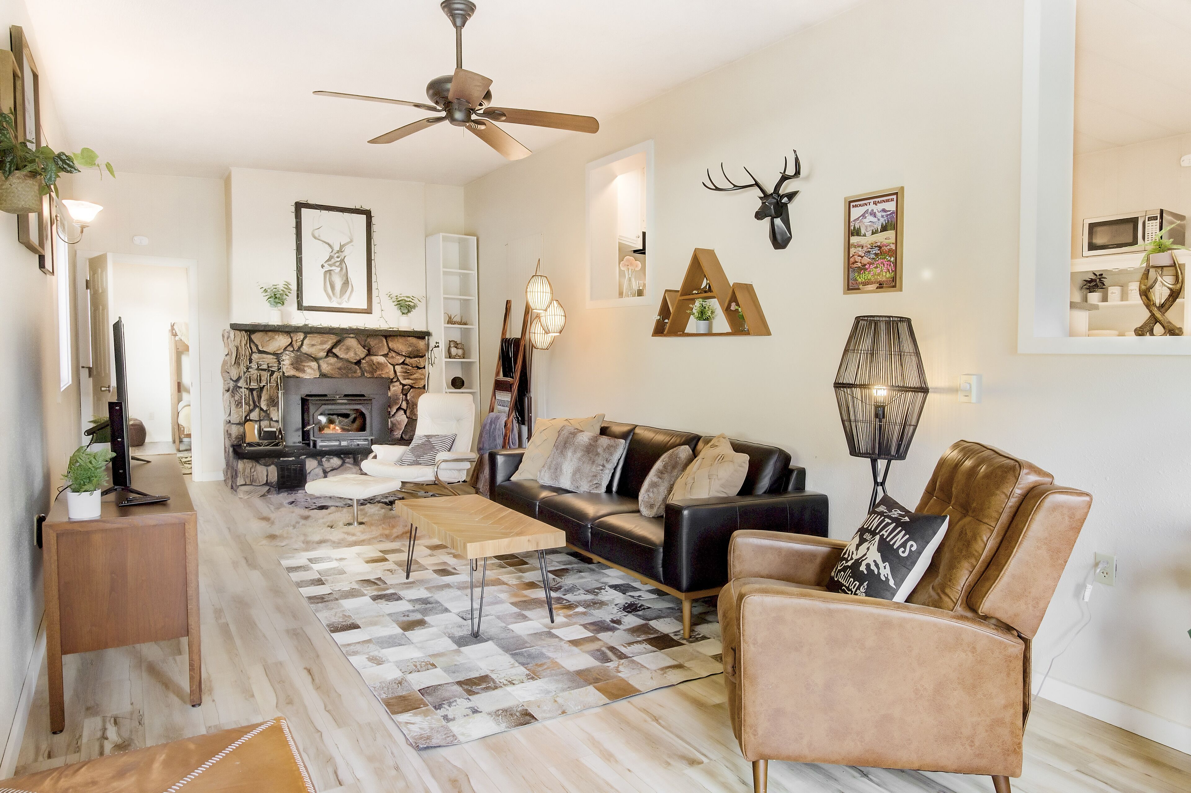 Hot Tub W A View, Private Wilderness Oasis, Riverfront, Rainier View, Ac - Packwood, WA